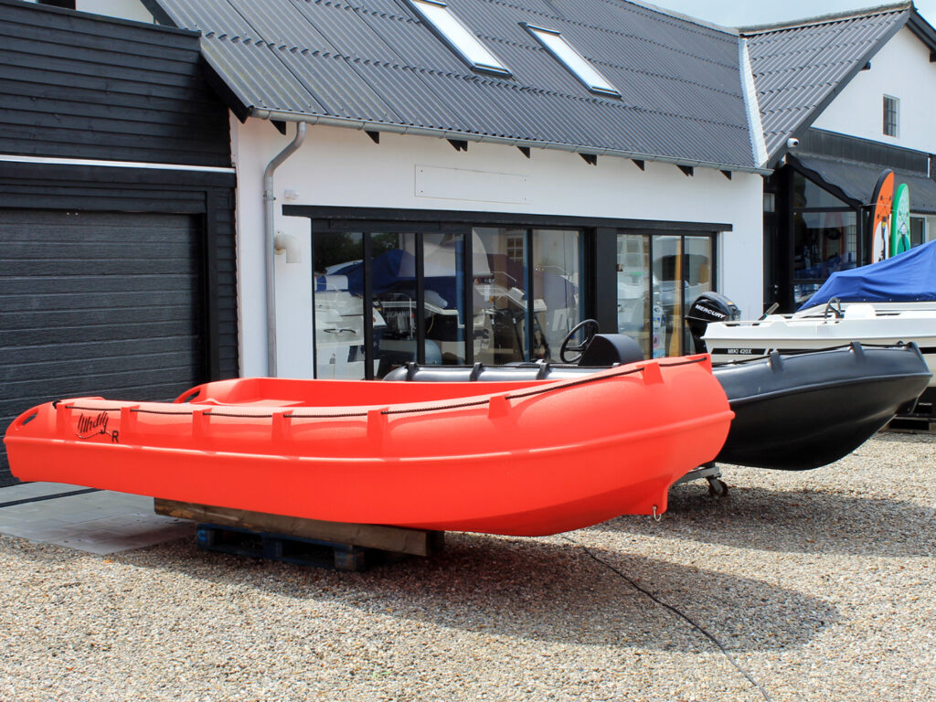 Whaly 435 jolle – M.B. Boats & Sat-Com ApS.